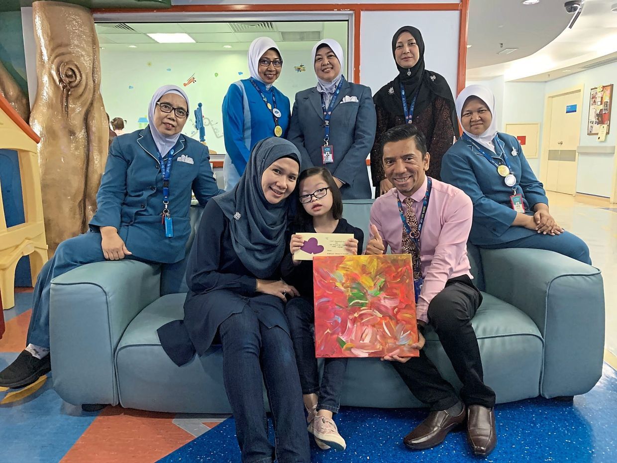 10 Year Old Maryam Saves Lives Through Her Art Pieces - Wiki Impact