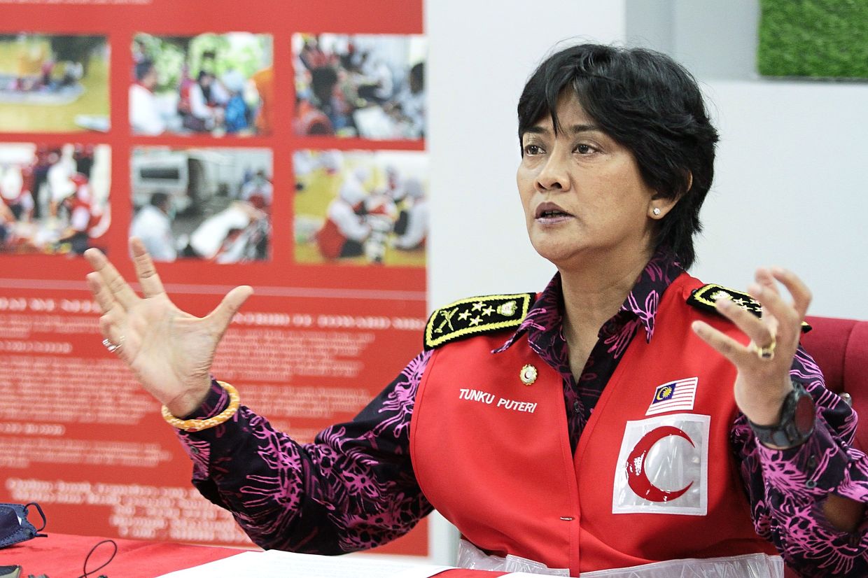9 Malaysian Royals Using Their Position For A Greater Purpose - Wiki Impact